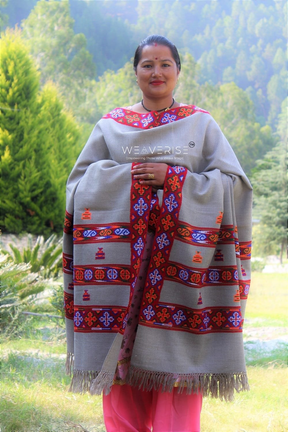 Artisanal Crafted Kinnauri Woolen Shawl for Women - Light Grey ...