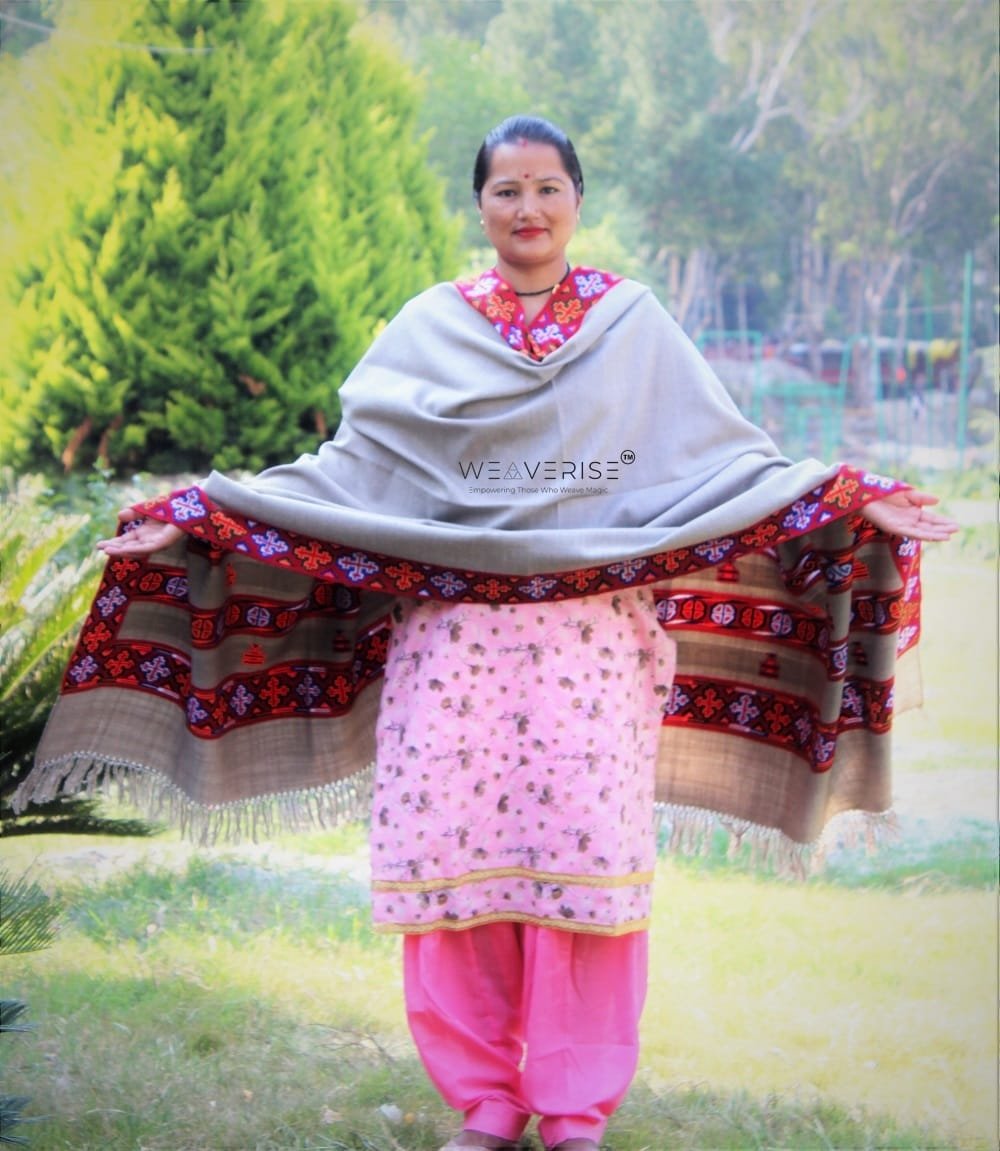 Artisanal Crafted Kinnauri Woolen Shawl for Women - Light Grey ...