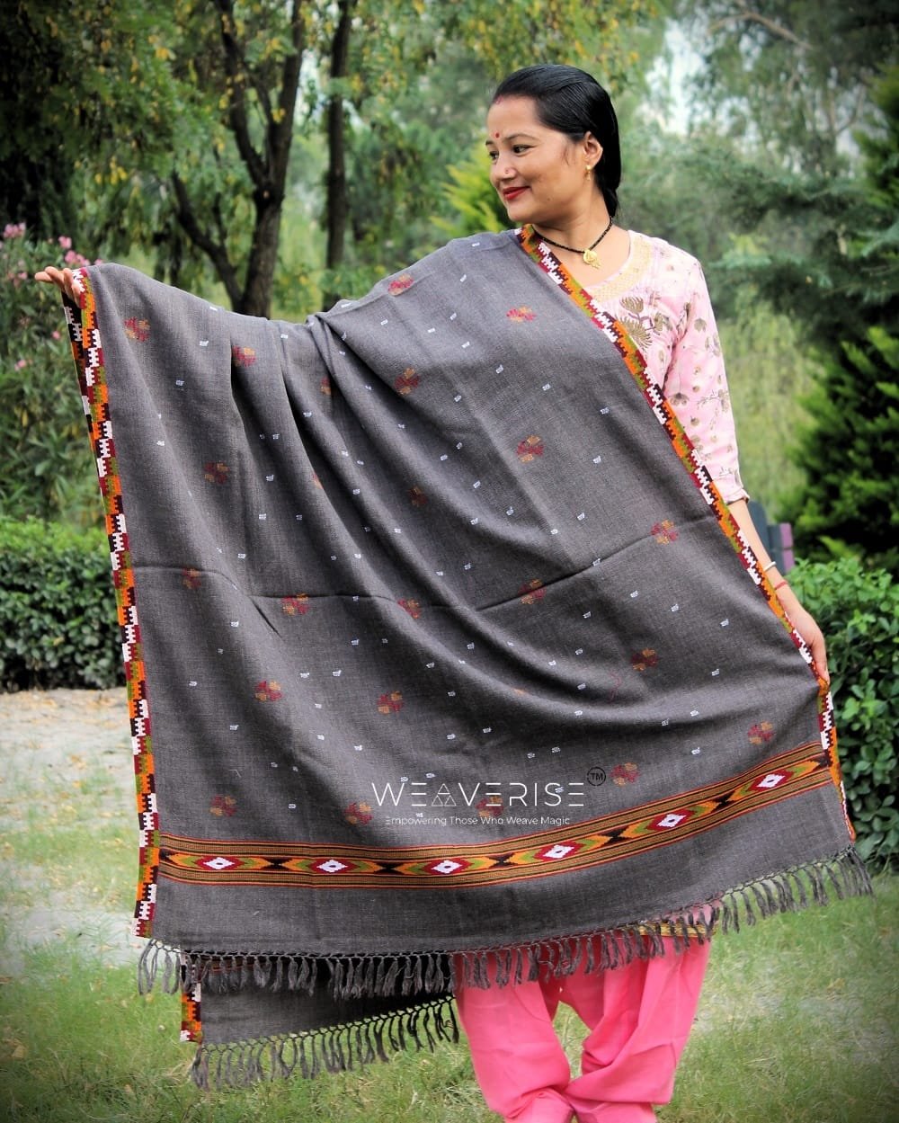 Authentic Kullu Traditional Design Grey Shawl - Fine Wool - HimalayanKraft