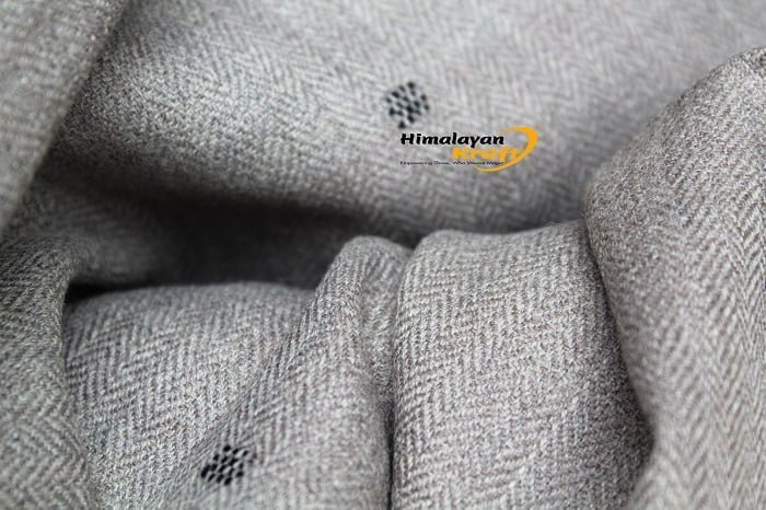 Cultural Chic: Kullu Handloom Pure Wool Scarf