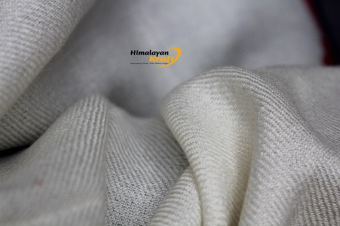 Ethereal Elegance: Pure Wool Indian Himalaya Handloom Sscarf
