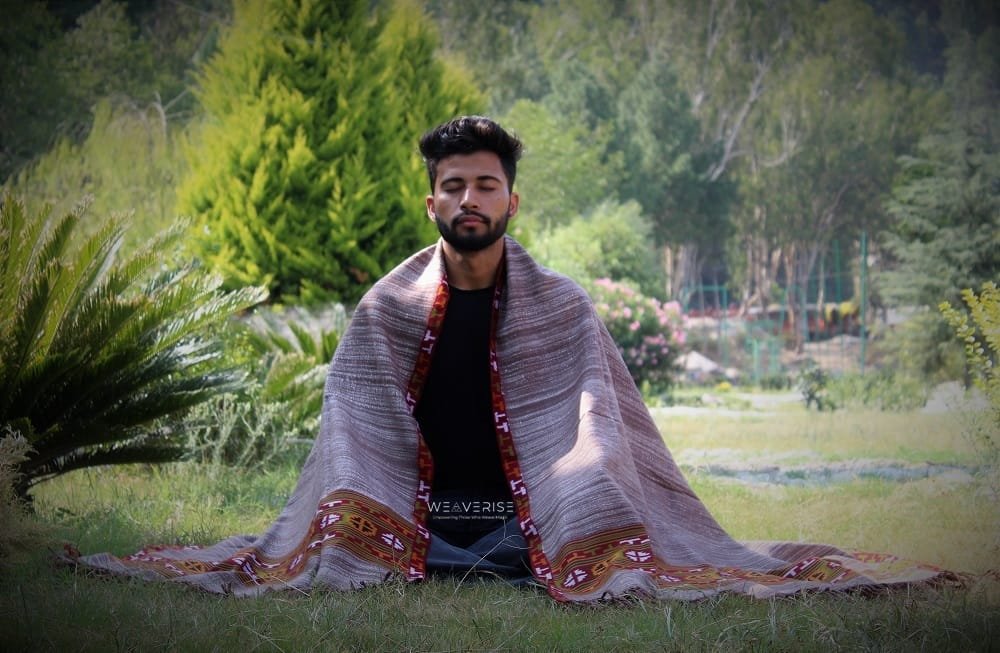 Himalayan Serenity : 100% Wool Meditation Wrap Prayer Shawl ...